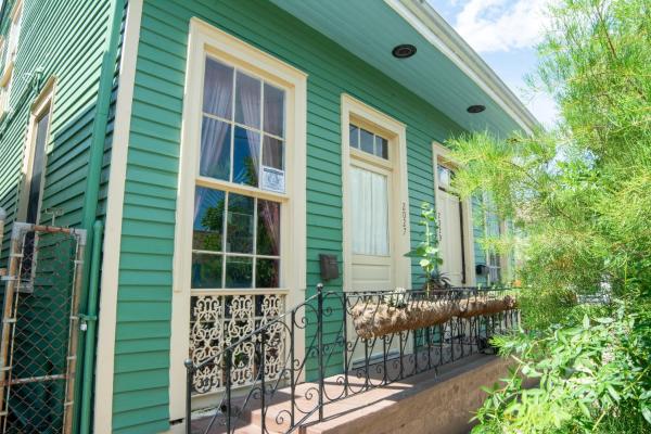 Marigny Cottage Steps From Frenchmen St - New Orleans, LA