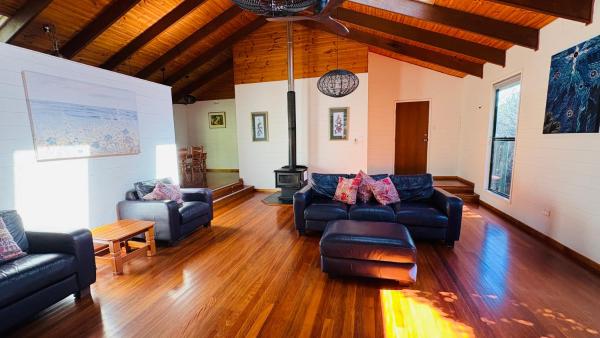 Buddina Beach Cabin - Sunshine Coast Queensland, Australia