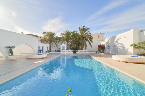 Andaluz Riad Salt Pool Bliss - Torremolinos