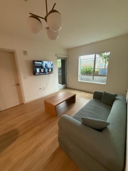1br W Patio In Hollywood!! - Downtown - Los Angeles