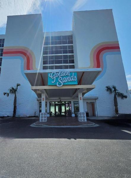 Golden Sands Carolina Beach Oceanfront, Tapestry By Hilton - Carolina Beach, NC