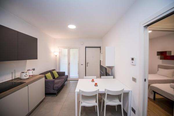 Shortmi Navigli - Assago