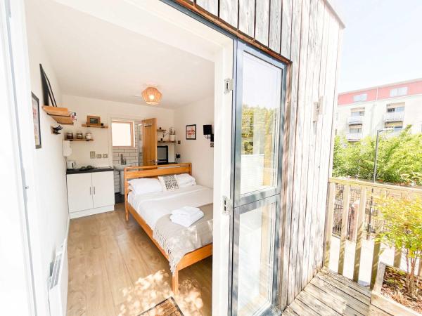 Dolores Suite Ecopod Treehouse In The City Centre - Bristol