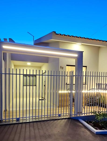 Sua Casa Fora De Casa,para Você E Sua Família - Toledo