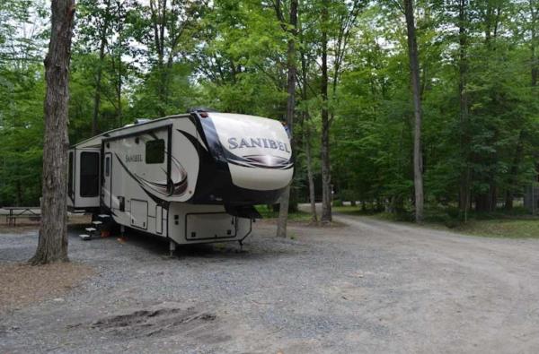 Site R Full Hookup Up To 38ft Site Only - Colton Point State Park, Wellsboro