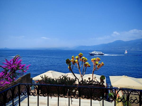 Sg Luxury - Pieds Dans L Eau Torri - San Zeno di Montagna