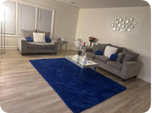 Royale Palace Spacious 3brs 2 Baths Home - Montgomery, AL