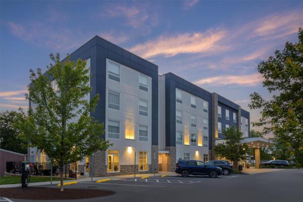 Best Western Plus Hershey - Hershey, PA