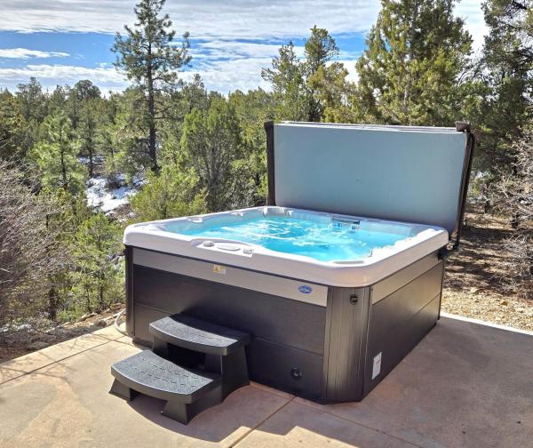 Zion Ridge- Game Room, Hot Tub, 9 Beds, Sleeps 14 - Utah