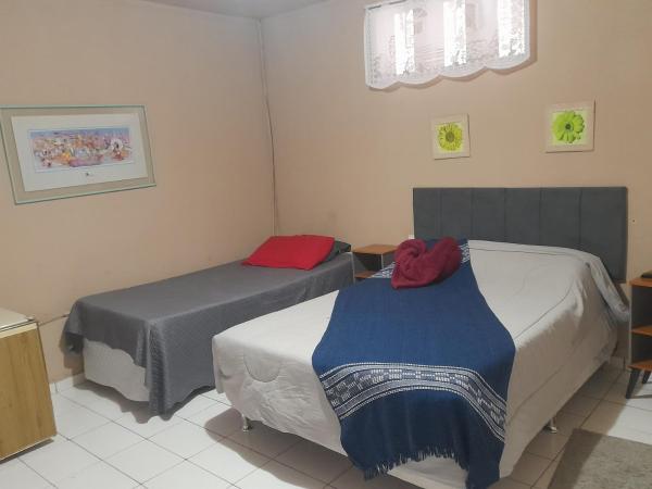 Lopez Village Guesthouse - Amparo