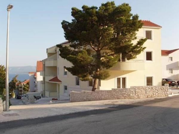 Apartments With Parking Spaces Bol, Brac - 23375 - Cittavecchia