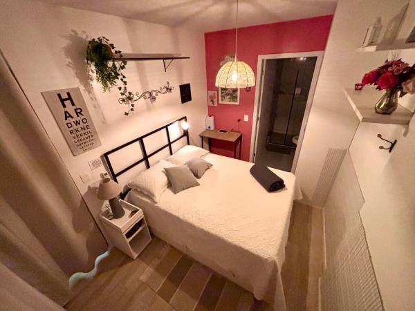 Ap Completo Com Ar E Garagem Coberta Próximo Ao Metrô - Brasília