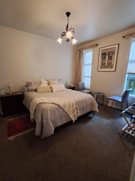 The Red Gate - Invercargill