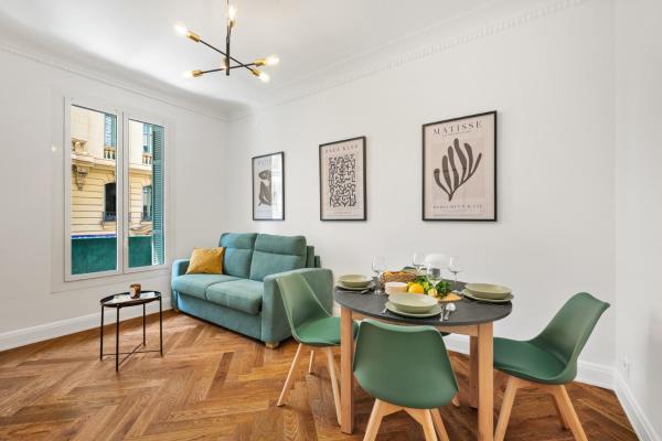 Chic 2-room Apartment - Place Du Pin - Nice