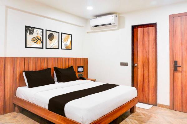 Townhouse Oak Pune Ramwadi Metro Station - Maharashtra