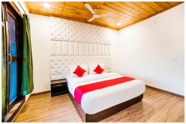 Hotel Blue M00n Palace Near Naukuchiyatal Road And Bhimtal Lake - Free Wifi - Parking Available - The Best Hotel With Mountain Views - Bhimtal