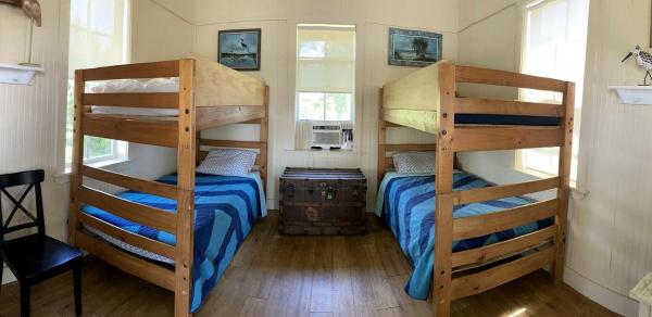 Lakeside Cabin For A Glamping Getaway Near Tampa, Florida - Bradenton, FL
