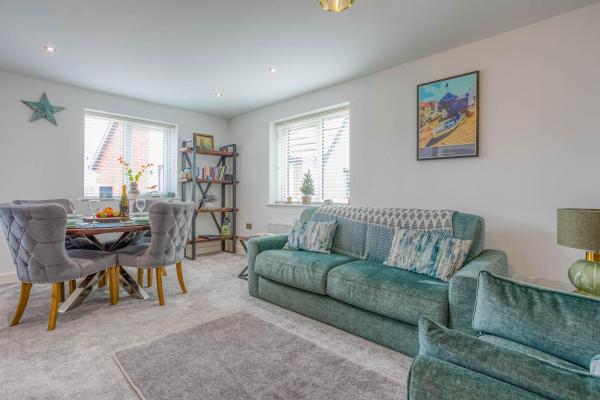 Sea & Pine - Elegant And Stylish Coastal Apartment, Crabpot Cottages Sheringham - Sheringham