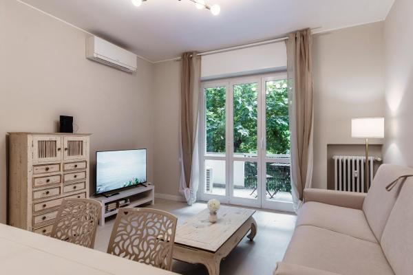 Cream House - The House Of Travelers - Como