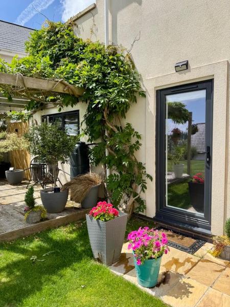 The Garden Room - Newton Abbot