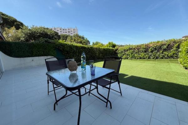 Apartment For 2 With Garden - Le Cannet