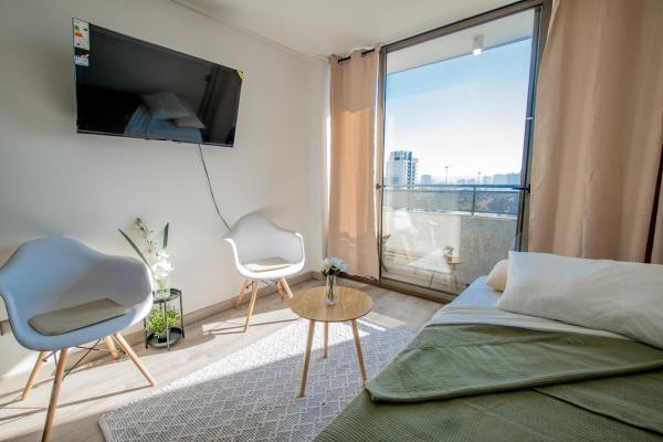 Loica Host - Smart - Santiago