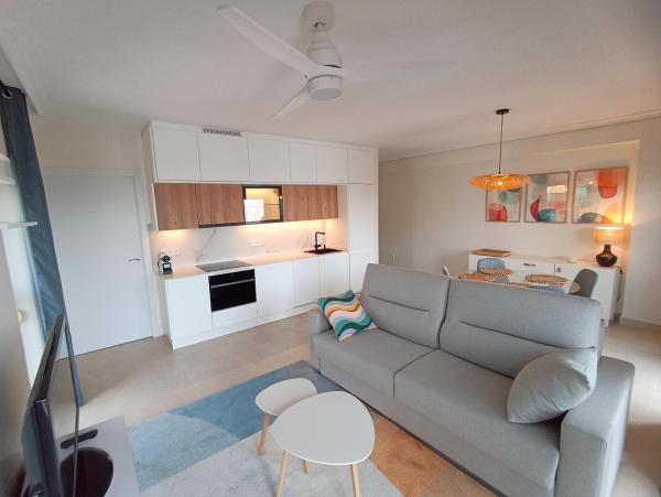 Céntrico Apartamento Con Piscina Y Parking - Torremolinos