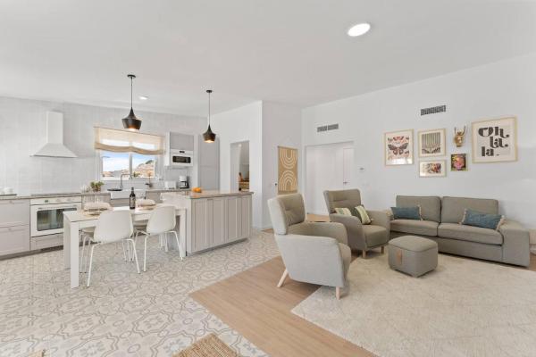 Modern Gem With Large Terrace And Sea Views - Mijas