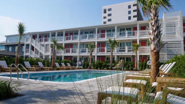 Oceaneer Hotel - Carolina Beach, NC