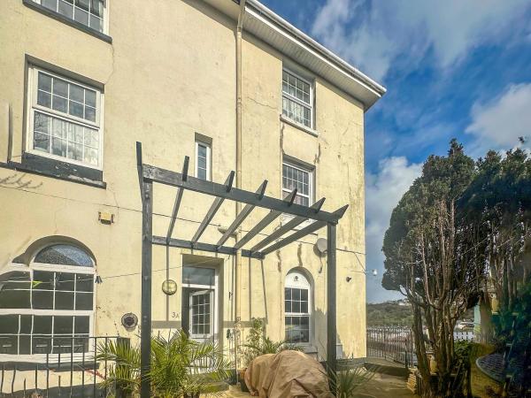 Melville Place - Torquay