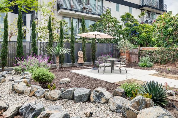 1 Mi To Dtwn La Artists Retreat With Zen Garden - Pasadena