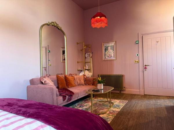 The Lillie At The Bank By Coorie Doon Stays - 에어