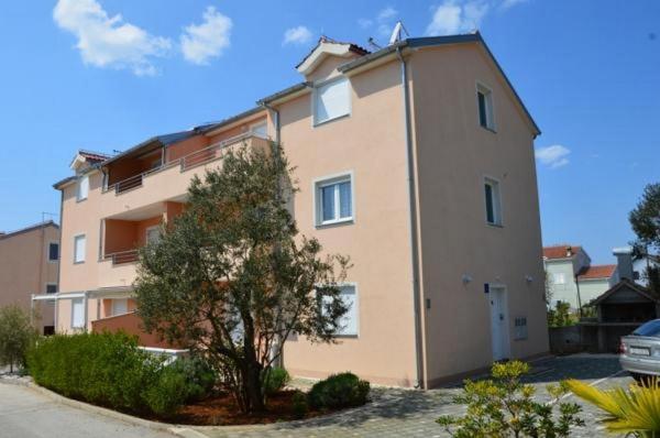 Apartments With Parking Space Sveti Filip I Jakov, Biograd - 24707 - Sveti Filip i Jakov