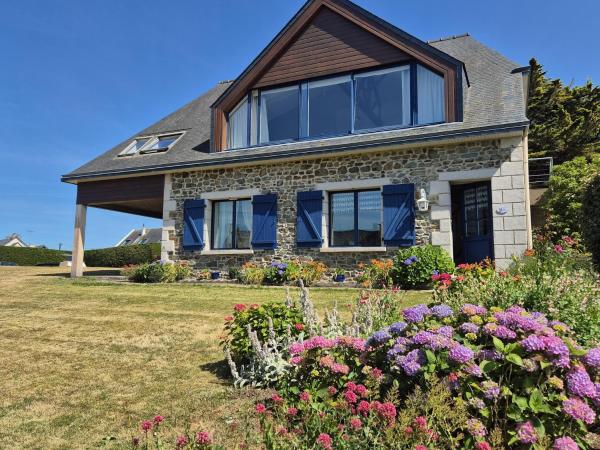 Apartment In Pordic Near Sandy Beach - Plérin