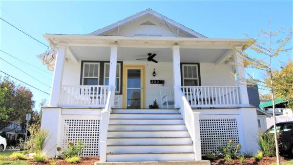 Coastal Cottage On Congress - Cape May, NJ