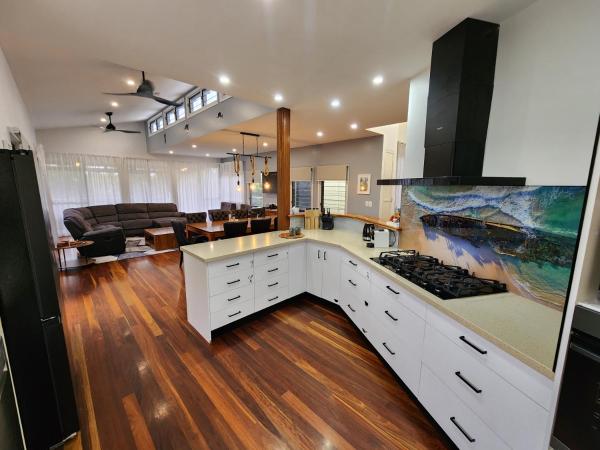 Bushys Hilltop (Kingfisher Bay, Kgari) - Fraser Island