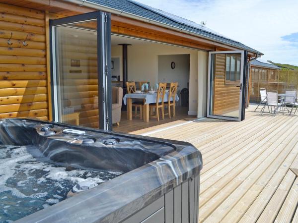 Bluebell Lodge - Builth Wells