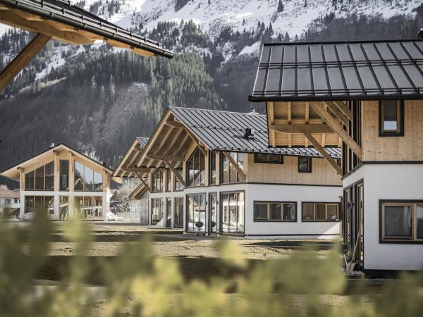Chalet With Private Sauna House And Garden - Reutte