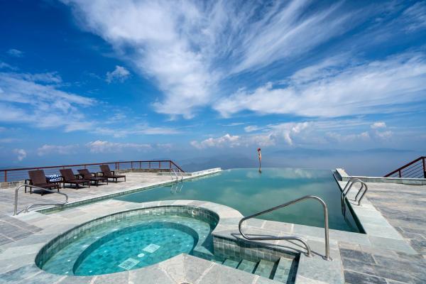 Chandragiri Hills Resort Kathmandu-luxury In The Clouds - Tibet
