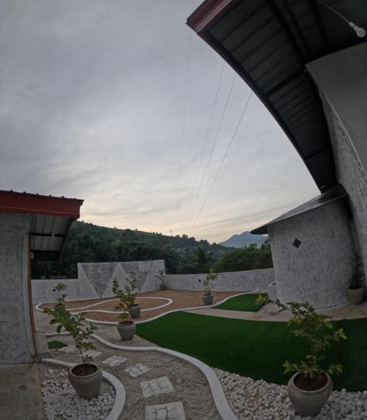 Kites Mountain - Sri Lanka