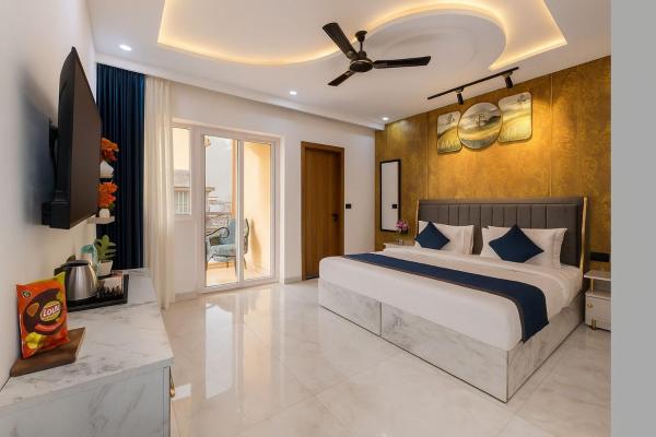 Amaze Stays Noida Sector 70 - Noida