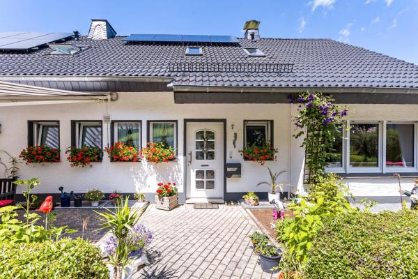 Ferienwohnung Am Waldrand - Schmallenberg