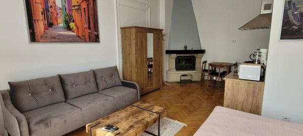 Asnyk Prestige Apartments - John Paul II Kraków-Balice Airport (KRK)