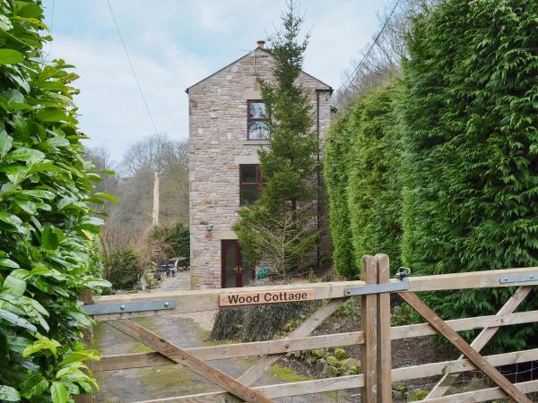 Wood Cottage - United Kingdom