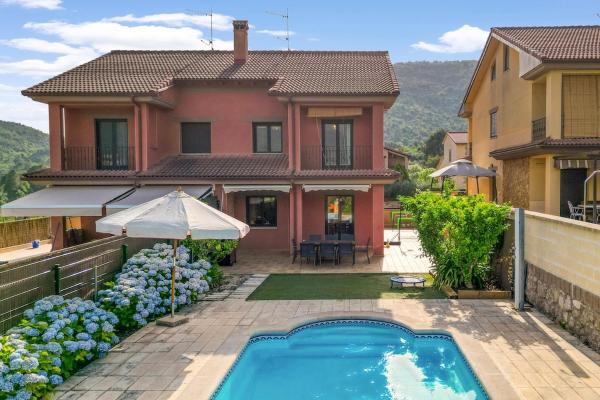 Casa Gredos , Pool , Bbq , Watterfalls ,Games - Cuevas del Valle