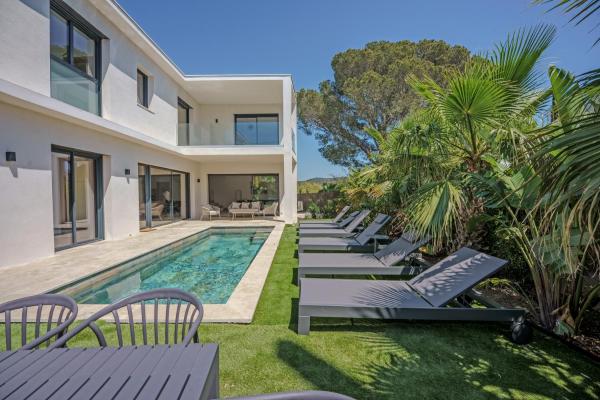 Contemporary Villa With Heated Pool Near Sea - Agay