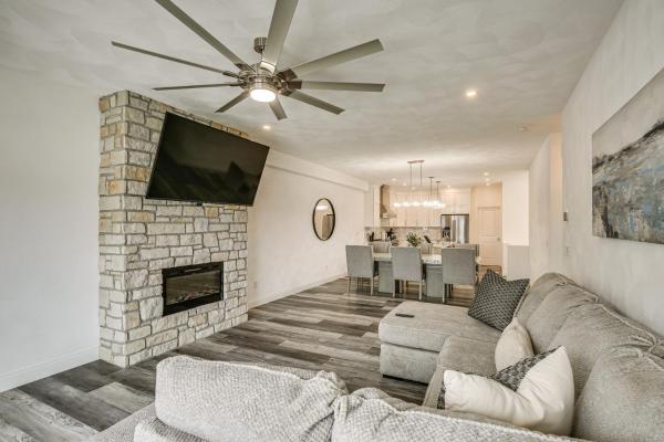 Walk To Mississippi River Grafton Townhome! - Grafton, IL