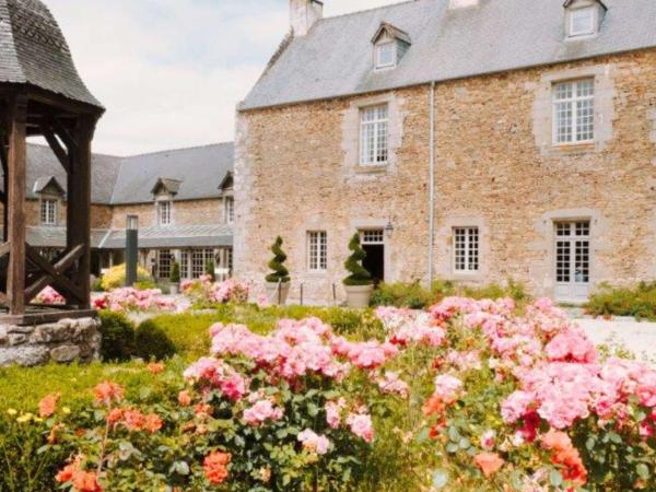 Hotel De L'abbaye Le Tronchet - Handwritten Collection - Combourg