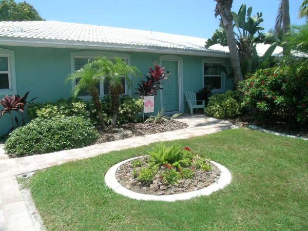 Sand Dollar Beach Side Villa - Holmes Beach, FL