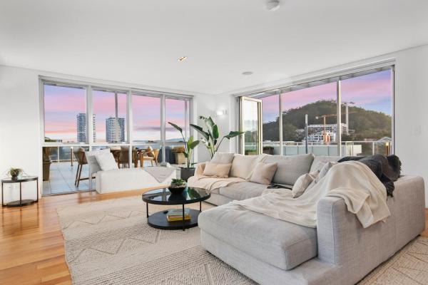 Two-story Penthouse Apartment - Gosford